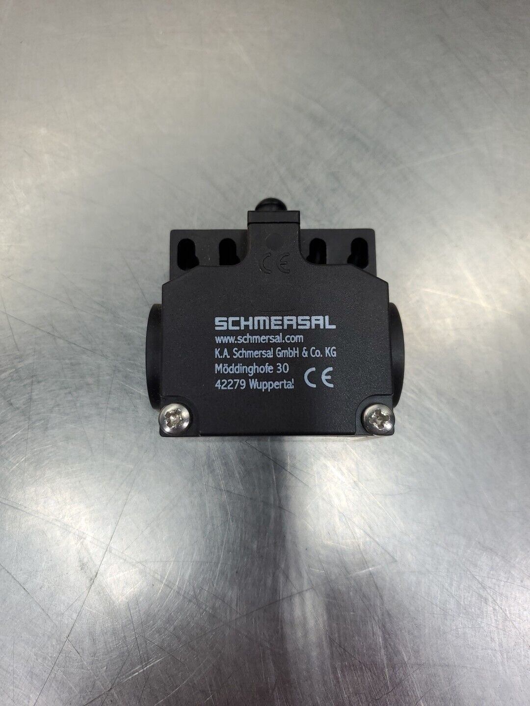 Schmersal Limit Switch ZS 256-11Z-2589-1 Plunger Type 5E-2/4 – Palmetto ...