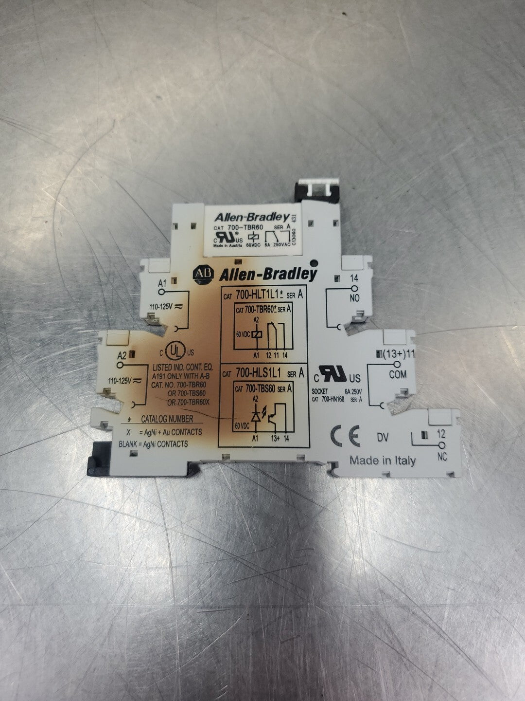 Allen-Bradley 700-HLT1L1/A Base w/700-TBR60 Relay, *Discoloration* 4C ...