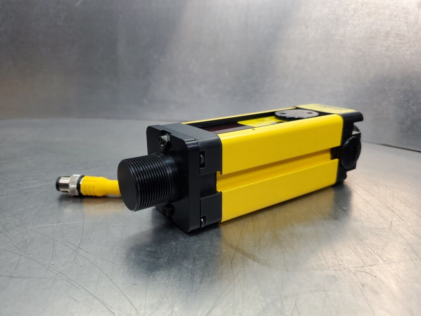 Banner SPR1 EZ-GUARD Point Sensor - .8-70M RANGE, 24VDC. 5E-24 ...