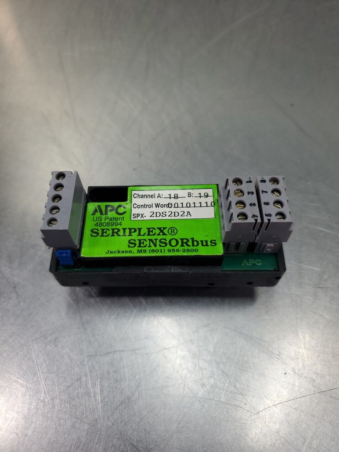 APC SERIPLEX SENSORbus Channel A:18, B:19 (SPX-2DS2D2A) Control Bus. 4 ...