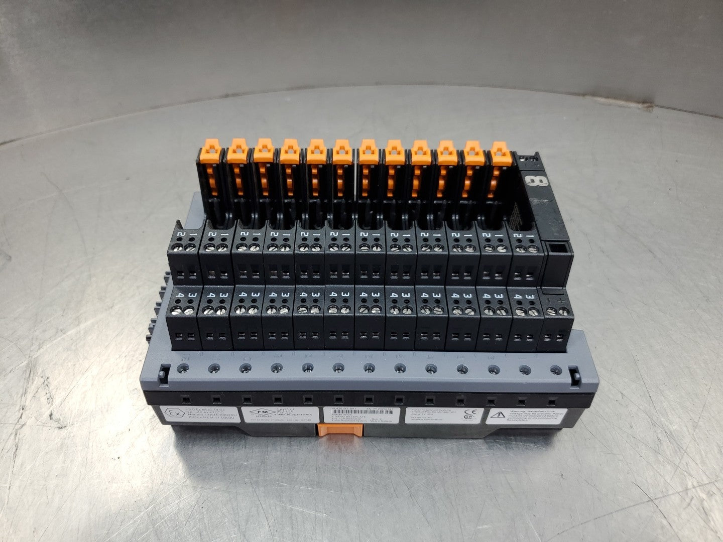 EMERSON KL4201X1-BA1 REV F CHARM BASEPLATE UNIT **Missing Coverplate ...