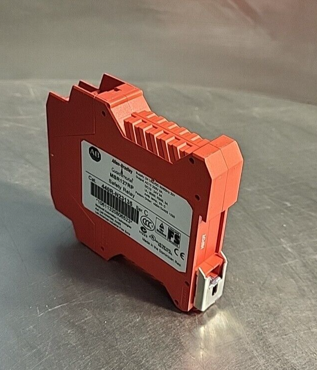 Allen-Bradley MSR127RP / 440R-N23135 Safety Relay Series C(BIN3.2.4 ...