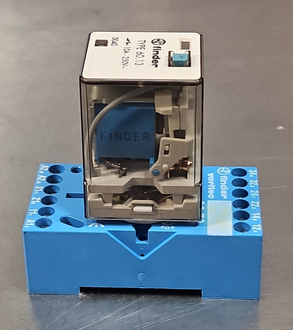 Finder 60.13 10A 250V 24VDC Relay W/90.73 Base Rail Mount Loc4B47 ...