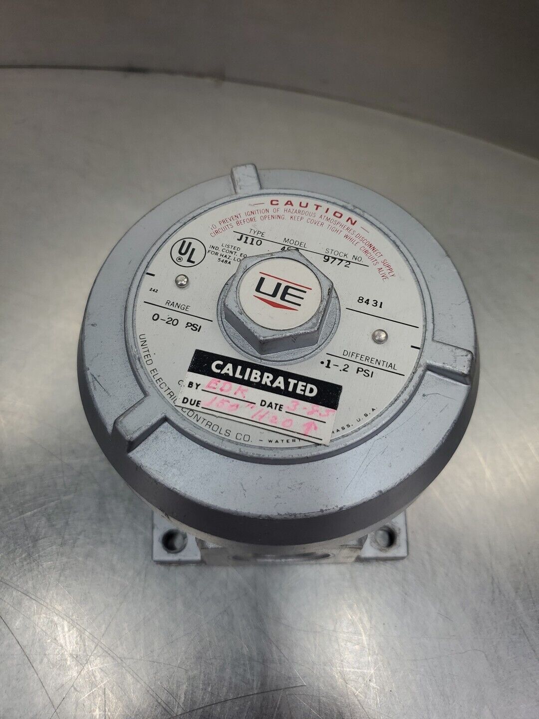 United Electric Controls Type J110 Model 453 Stock 9772 Pressure Switc ...