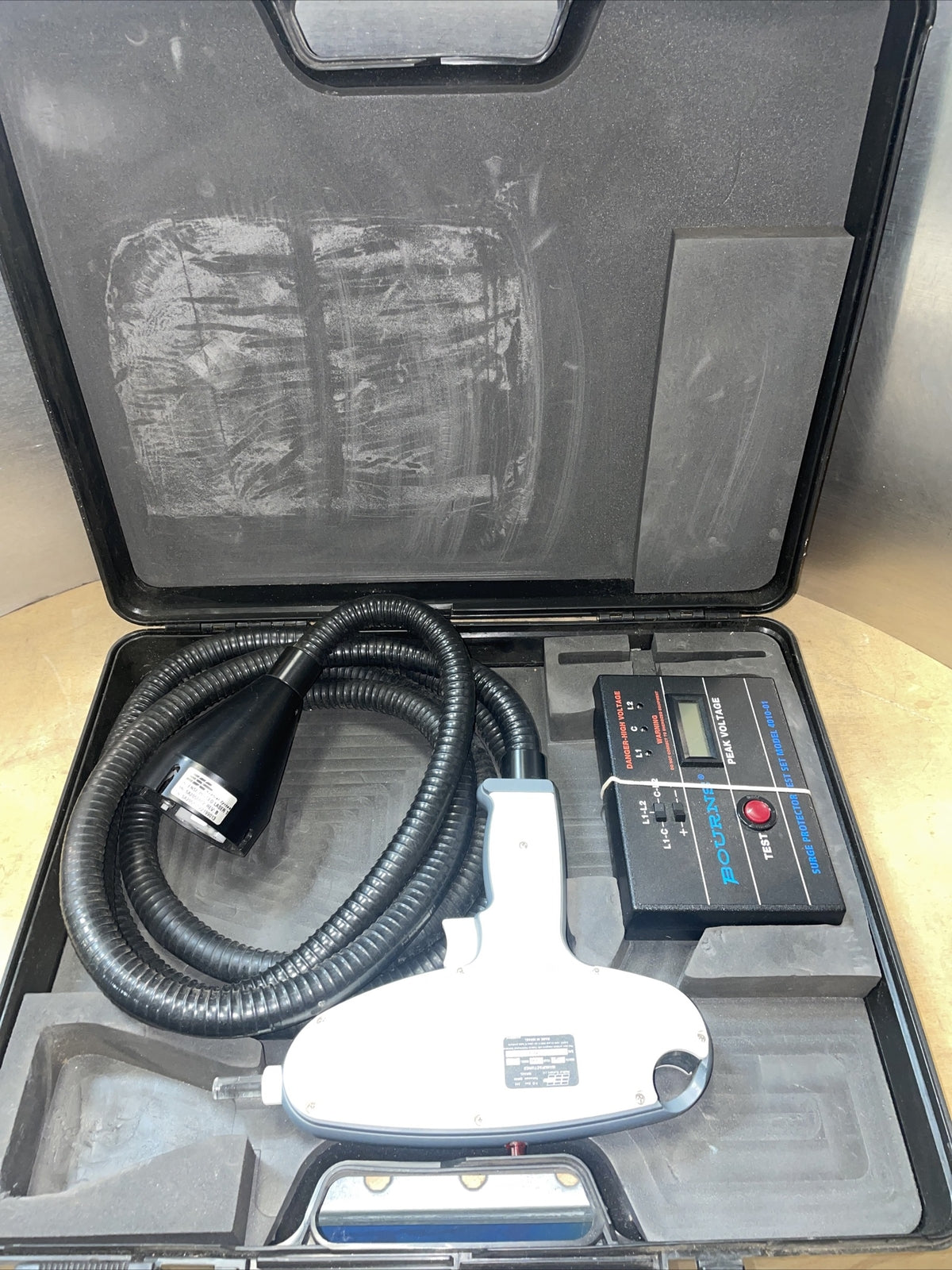 ESC MEDICAL SYSTEM MODEL B LASER HANDPIECE With Bourns 4010-01 Surge P ...