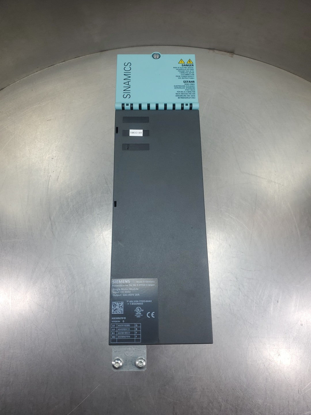 Simens SINAMICS 6SL3120-1TE23-0AA3 Single Motor Module. 1D-18.2 ...