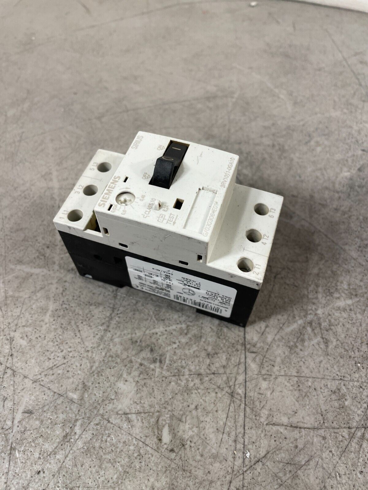 Siemens 3RV1 3RV1011-0GA10 Sirius Innovation Motor Protection Circuit ...