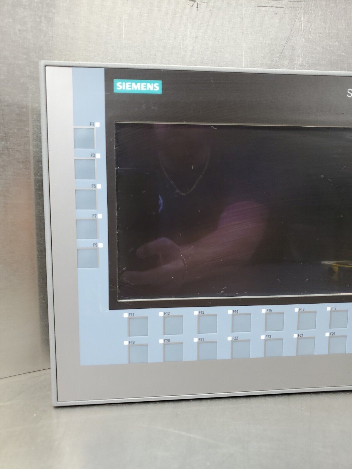 SIEMENS 6AV2 124-1JC01-0AX0 KP900 Comfort SIMATIC HMI Panel. 2C ...