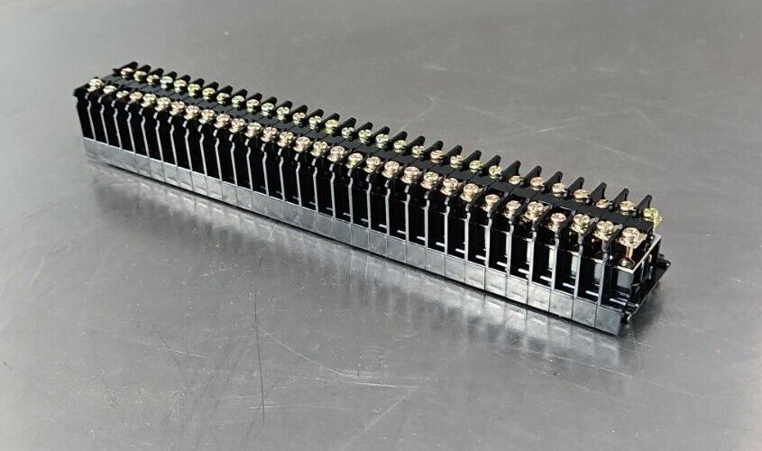 IDEC BNH15MW - lot of 31- TERMINAL BLOCK STANDARD FEED THROUGH. Loc4E ...