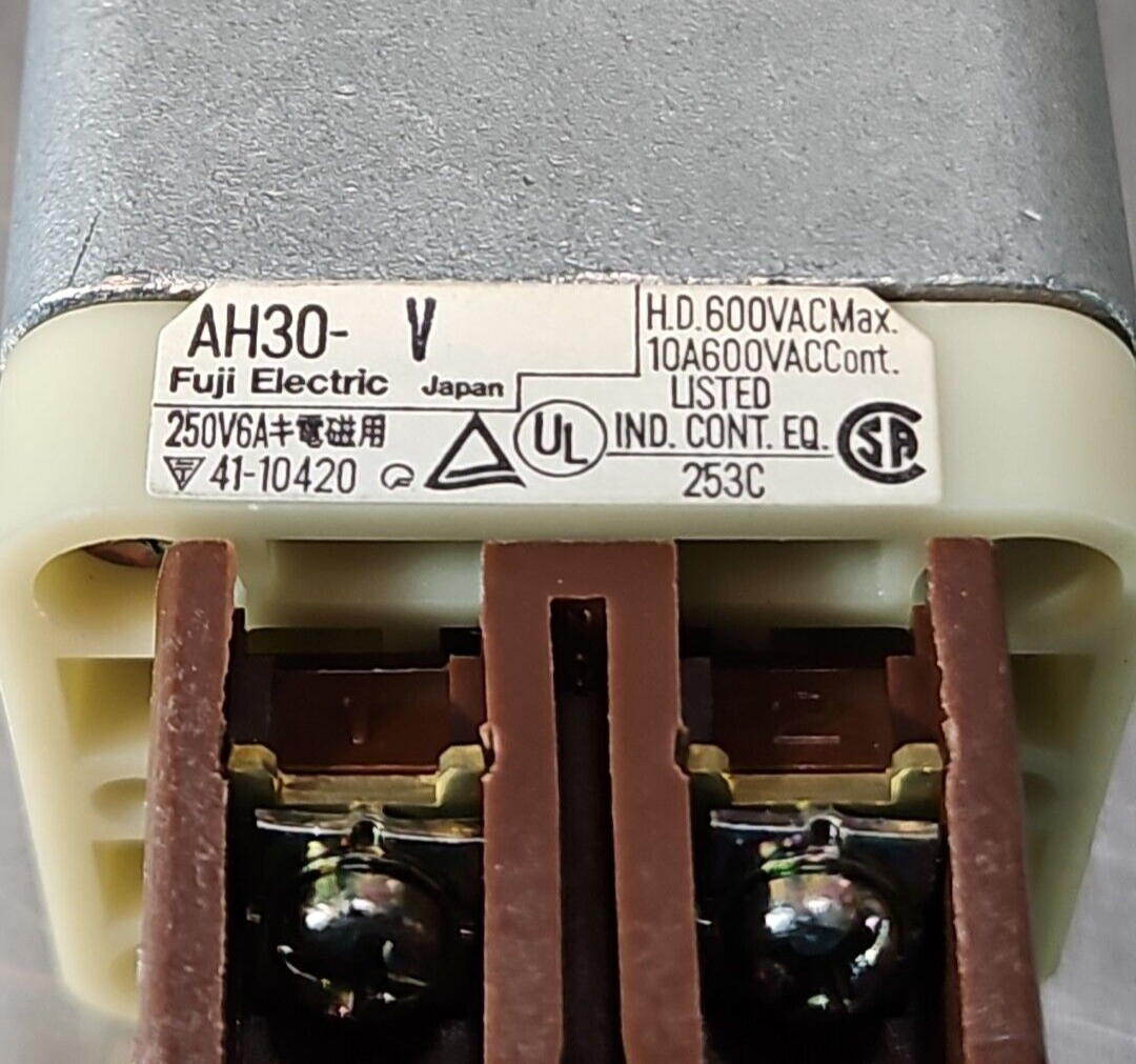 Fuji Electric AH30-VR11 Command Switch. Loc4B-25 – Palmetto Automation Inc.