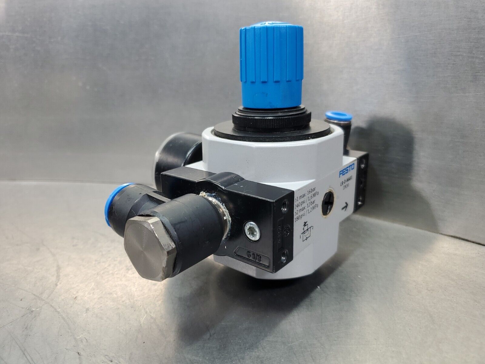 FESTO LR-1/2-D-MAXI 00186455 240PSI LR-D-MAXI DN 30 Control Valve. 6D ...