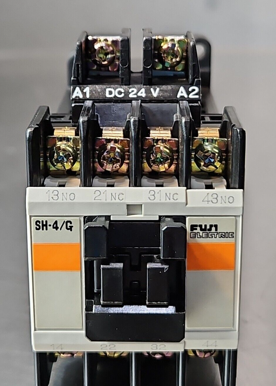 FUJI ELECTRIC SH-4/G CONTACTOR RELAY. Loc4E-27 – Palmetto Automation Inc.