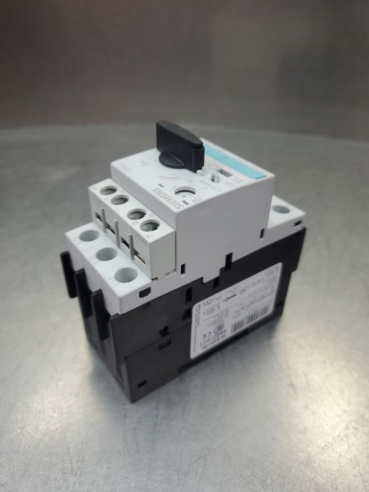 SIEMENS SIRIUS 3RV1021-1BA10 Motor Protection Circuit Breaker. 4C-1 ...