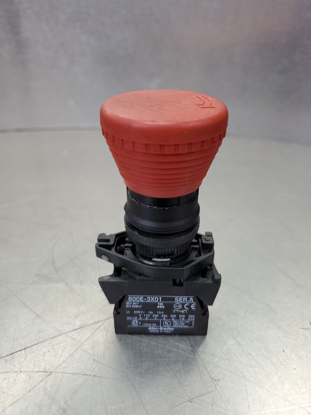 Allen Bradley 800E-3X01 Pushbutton 3-Contactor Emergency Stop Unit. 4D ...