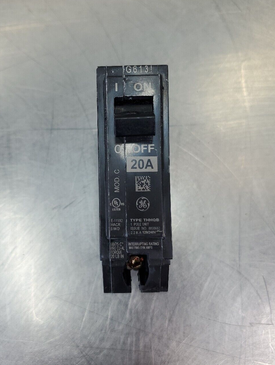 GE THHQB 20AMP 1Pole 22KA 120/240V BOLT ON CIRCUIT BREAKER. 4E-3 ...