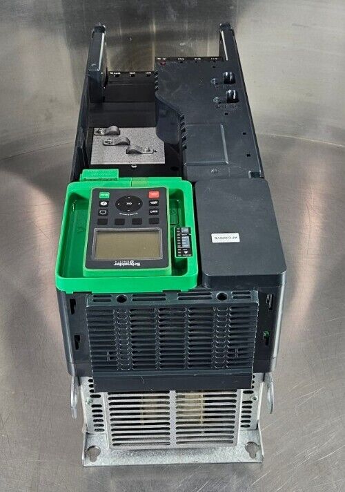 Schneider ATV930D30N4 Inverter ##Missing Signal Board - See Photos## L ...