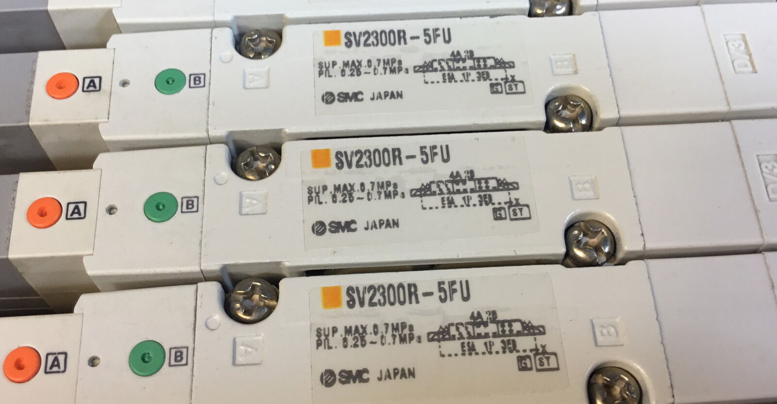 (1) SMC EX260-SEN1 & (12) SMC SV2300R-5FU & (1) SMC BASE UNIT 6B ...